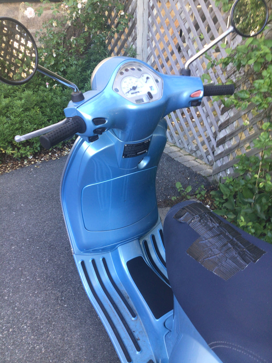 2007 Vespa Piaggio LX50 Scooter – LeMay & Co. Antiques